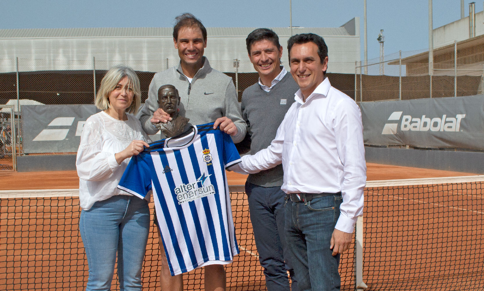 El Recreativo de Huelva entrega a Rafa Nadal el premio de la I Gala William Alexander Mackay